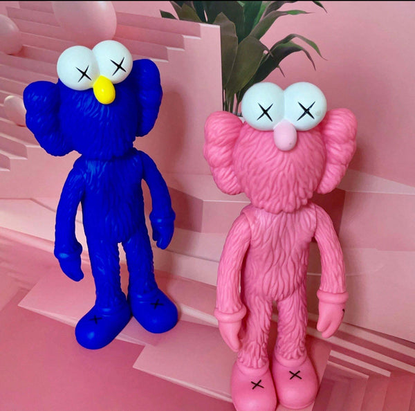 Kaws Statue Decor – SleepyStyle